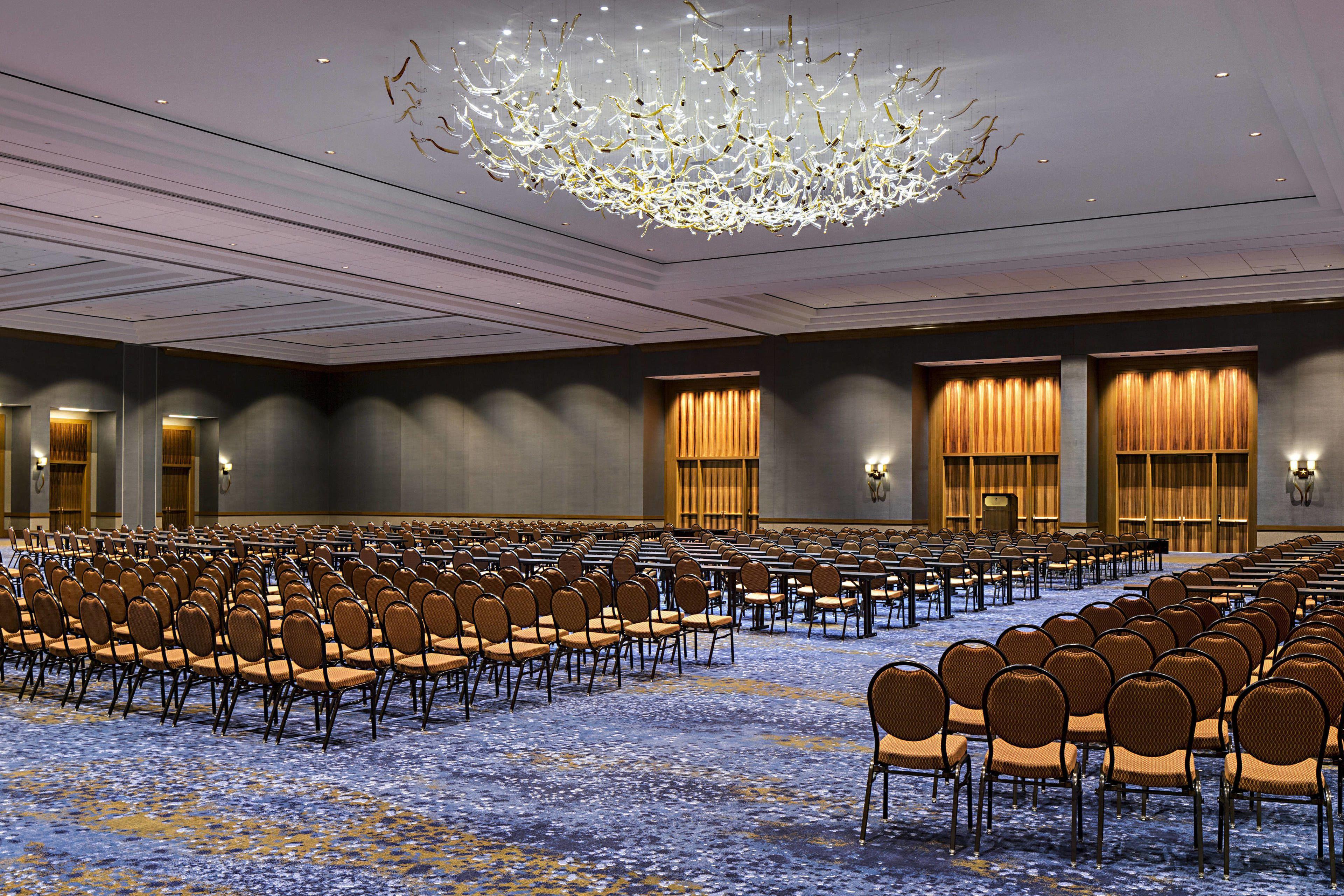 GAYLORD TEXAN RESORT & CONVENTION CENTER GRAPEVINE | GREAT PRICES, BOOK ...